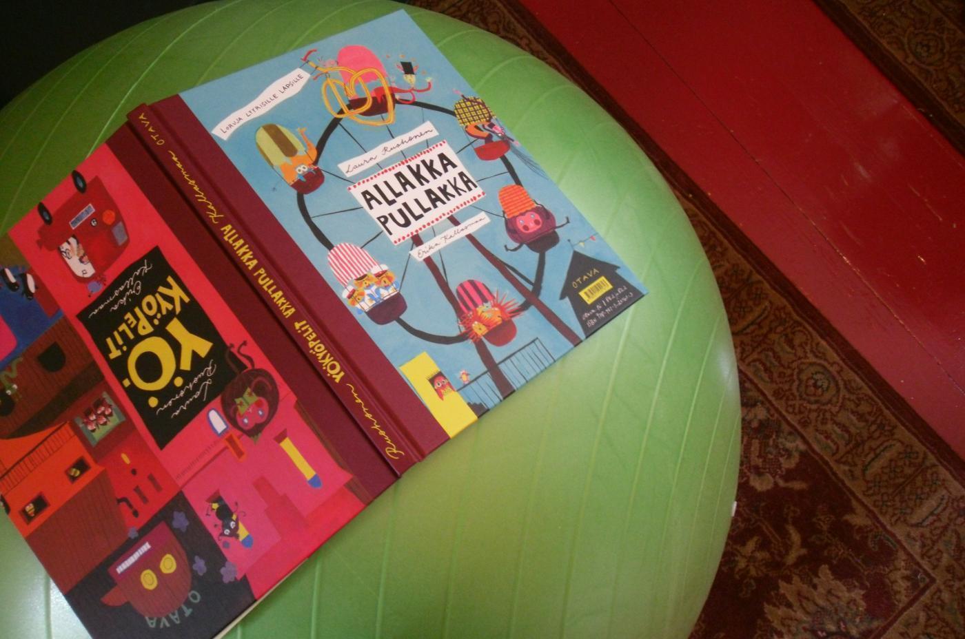 ”Pyörii pinkeitten pimujen pyllysilikoni” - Puutalobaby